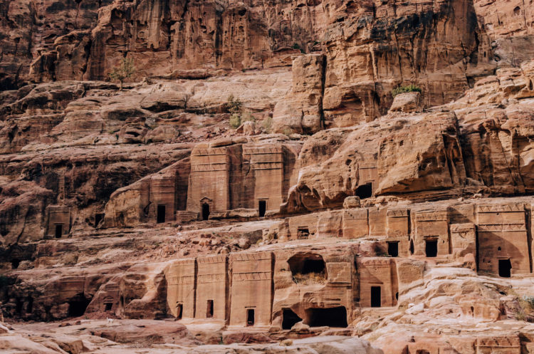 Petra Guide: Everything You Need to Know - The Driftwoods Family