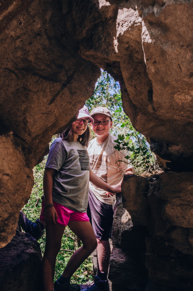 Mount Nemo: An Easy Day Hike from Toronto - The Driftwoods Family