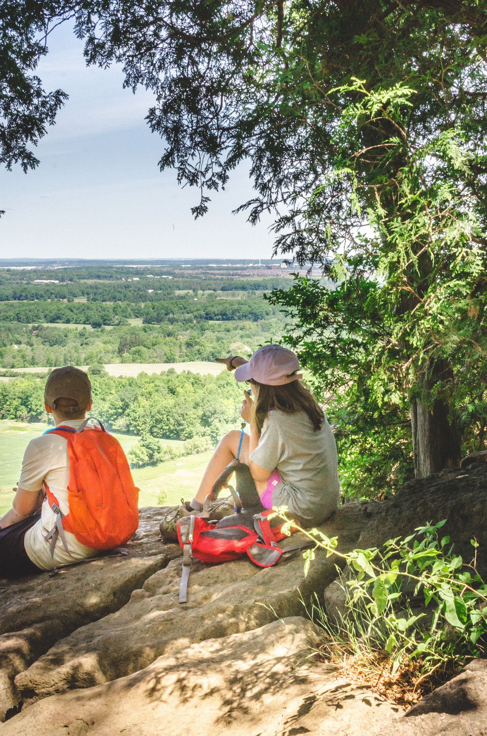 Mount Nemo: An Easy Day Hike from Toronto - The Driftwoods Family